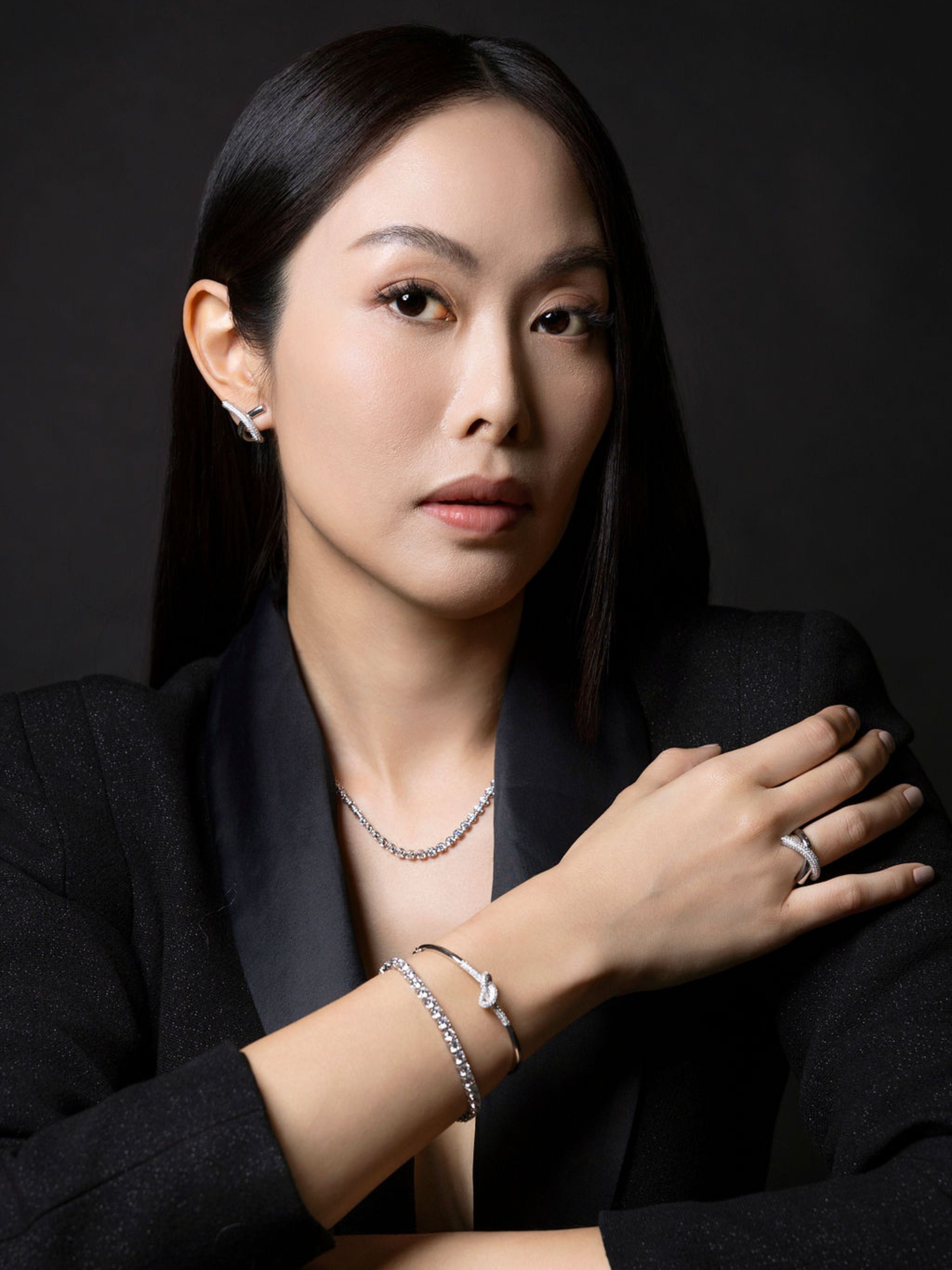 Crossroads® Pave Ring (White Gold) – Eclat by Oui®